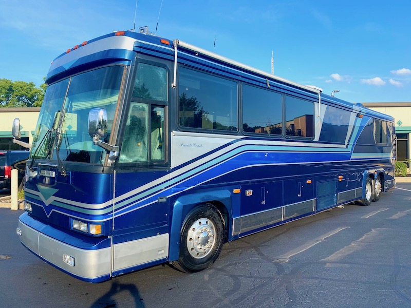 1997 MCI DL Model Custom Coach Non Slide