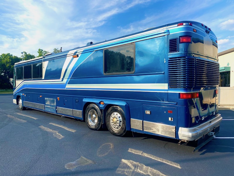 1997 MCI DL Model Custom Coach Non Slide