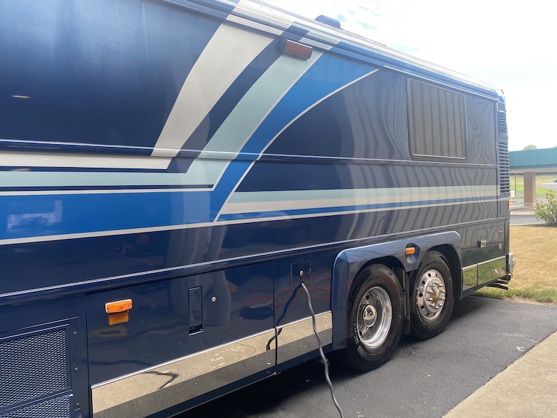 1997 MCI DL Model Custom Coach Non Slide