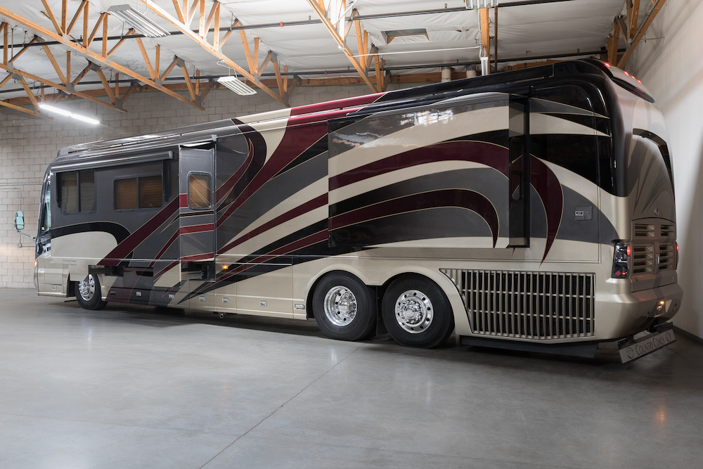 2006 Country Coach Magna RembrandtQuad Slide # 100348