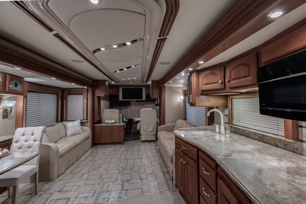 2006 Country Coach Magna RembrandtQuad Slide # 100348