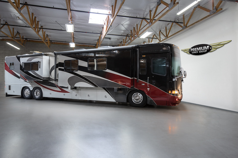 2008 Country Coach AllureQuad Slide # 100152