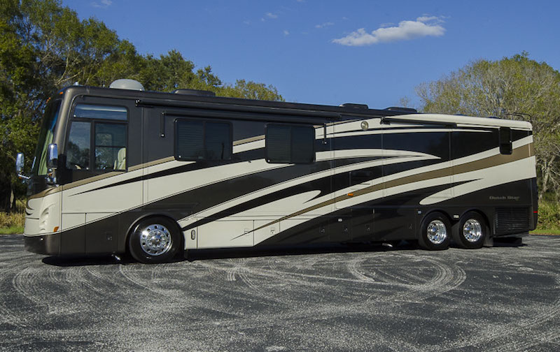 2008 Newmar Dutch Star 4317Quad Slide