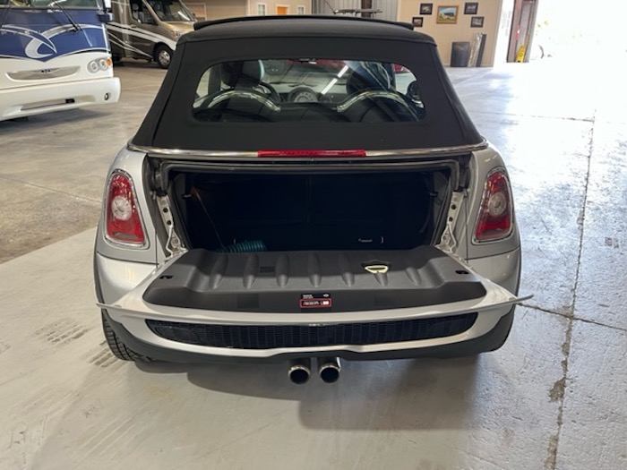 2010 Mini CooperTow Car