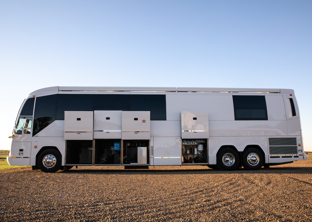 2010 Prevost Amadas H3-45Non Slide Executive Coach