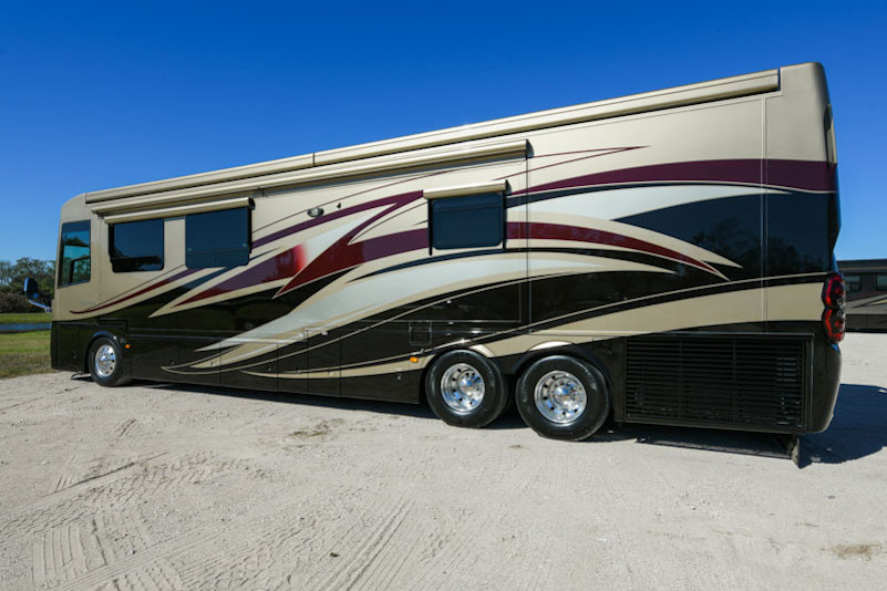 2012 Newmar King Aire 4584Triple Full Wall Slide