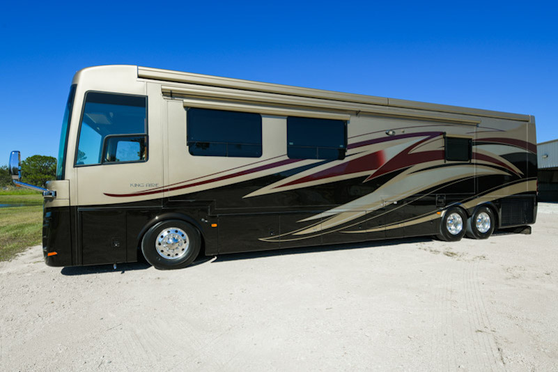 2012 Newmar King Aire 4584Triple Full Wall Slide