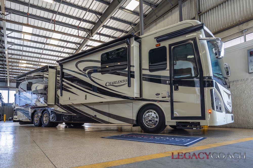 2014 Forest River Charleston 430BH Quad Slide Bunk Coach
