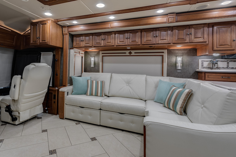 2015 Itasca EllipseQuad Slide # 100235