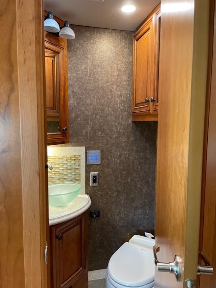 2015 Newmar Dutch StarTriple Slide