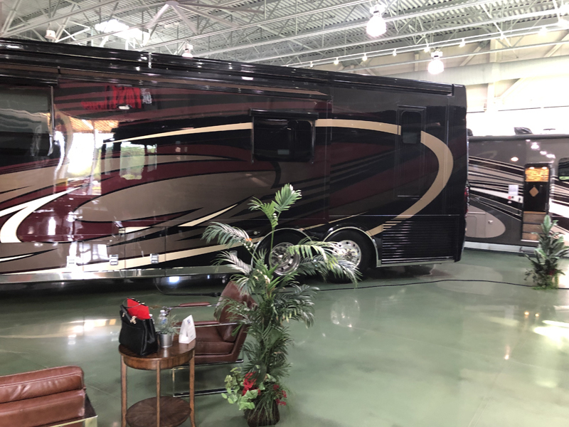 2016 Newmar EssexTriple Slide