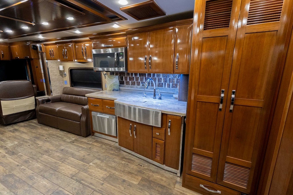 2017 Newmar King Aire 4584 Triple Slide # 2266