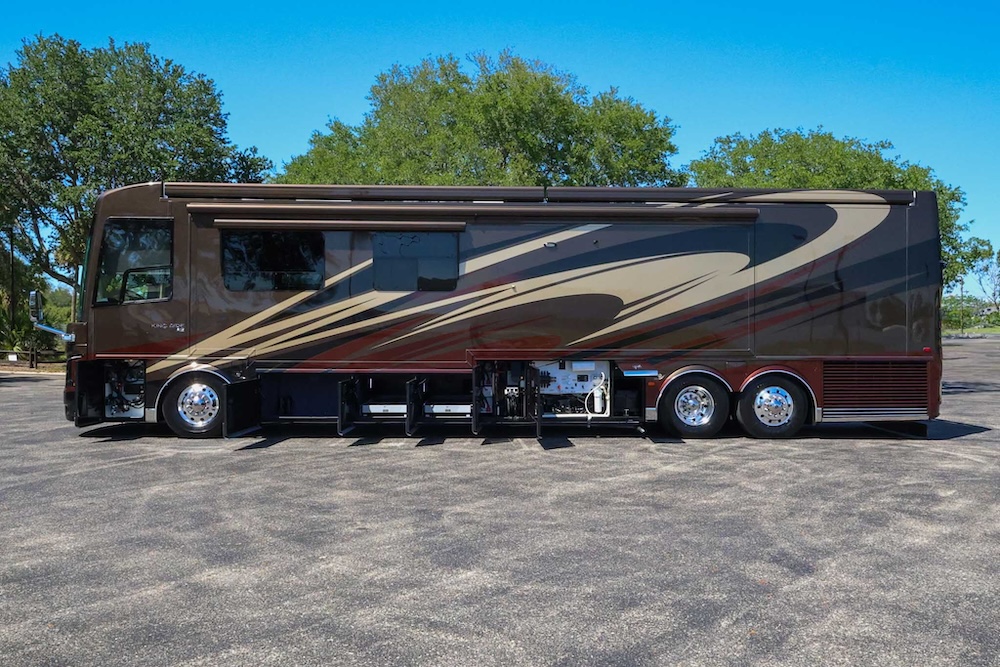 2017 Newmar King Aire 4584 Triple Slide # 2266