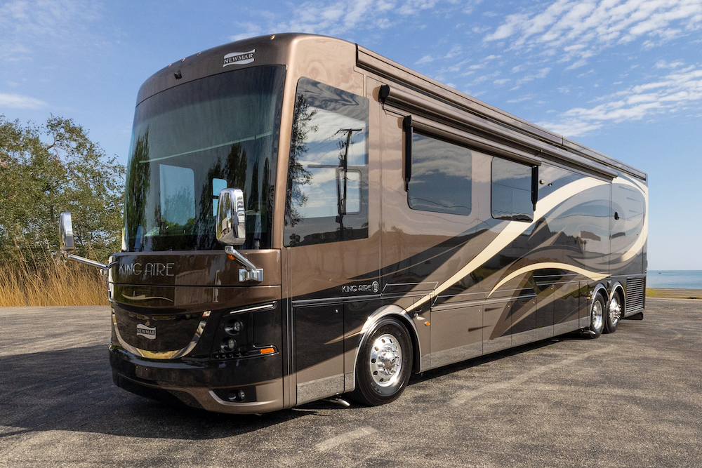 2018 Newmar King Aire 4531 Triple Slide