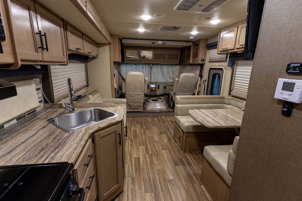 2018 Thor Ace 30.4 Single Slide #2370