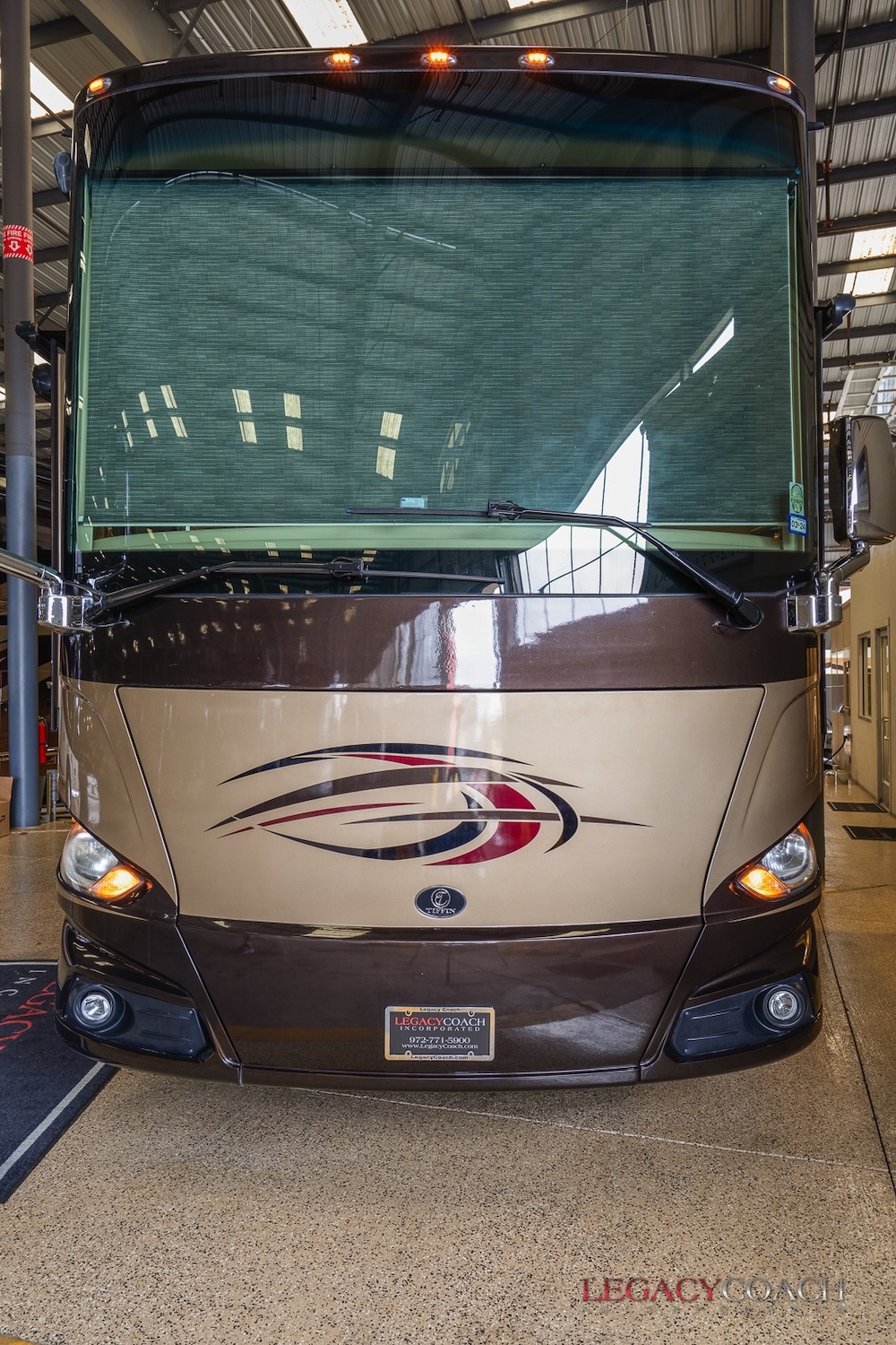 2019 Tiffin Phaeton 44OH Quad Slide