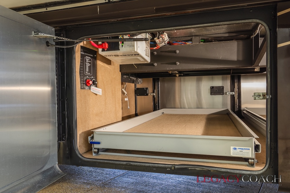 2019 Tiffin Phaeton 44OH Quad Slide