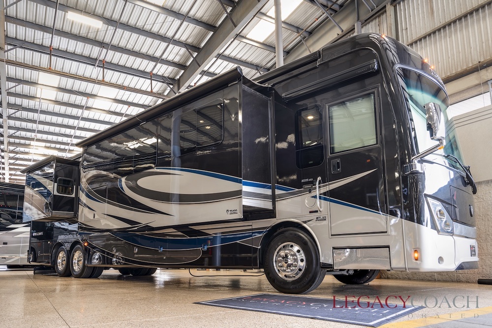 2020 Thor Tuscany 45JAQuad Slide