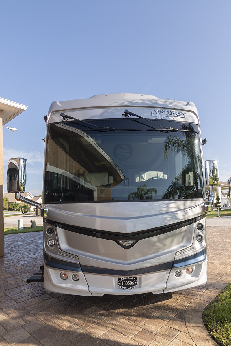 2021 Fleetwood Discovery 38WTriple Slide