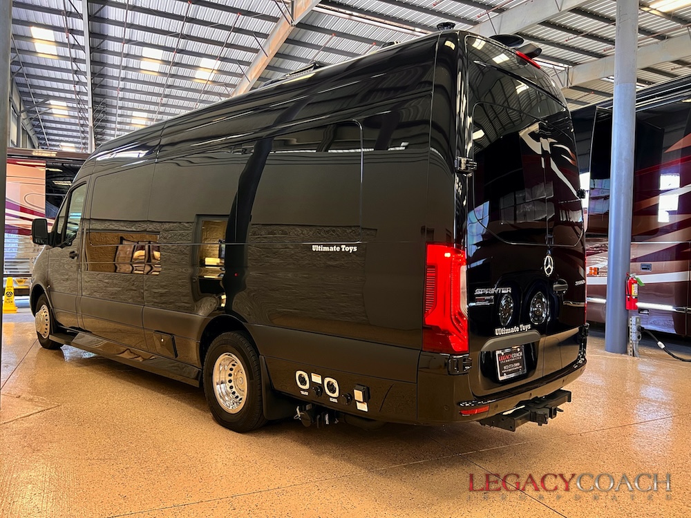 2023 Ultimate Toys Ultimate RV Non Slide