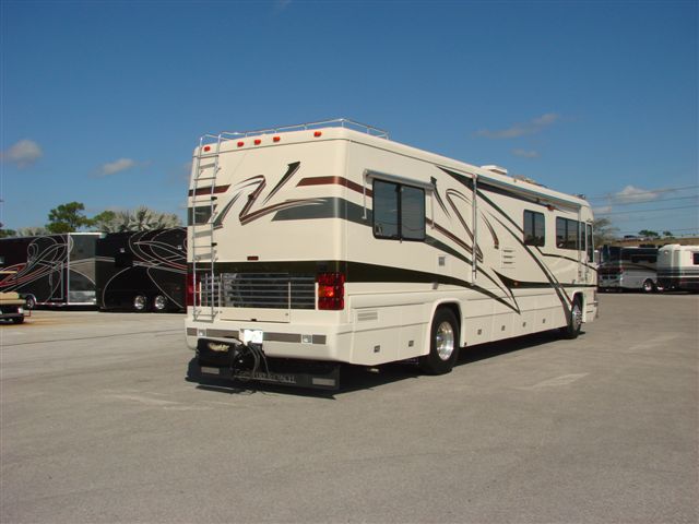 2000 Country Coach Luxury RV For Sale